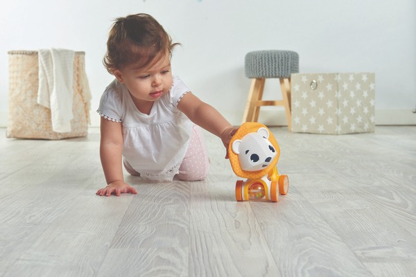 Игрушка каталка TINY LOVE Львенок Леонард (1115900458) – купить в Киеве | цена и отзывы в MOYO