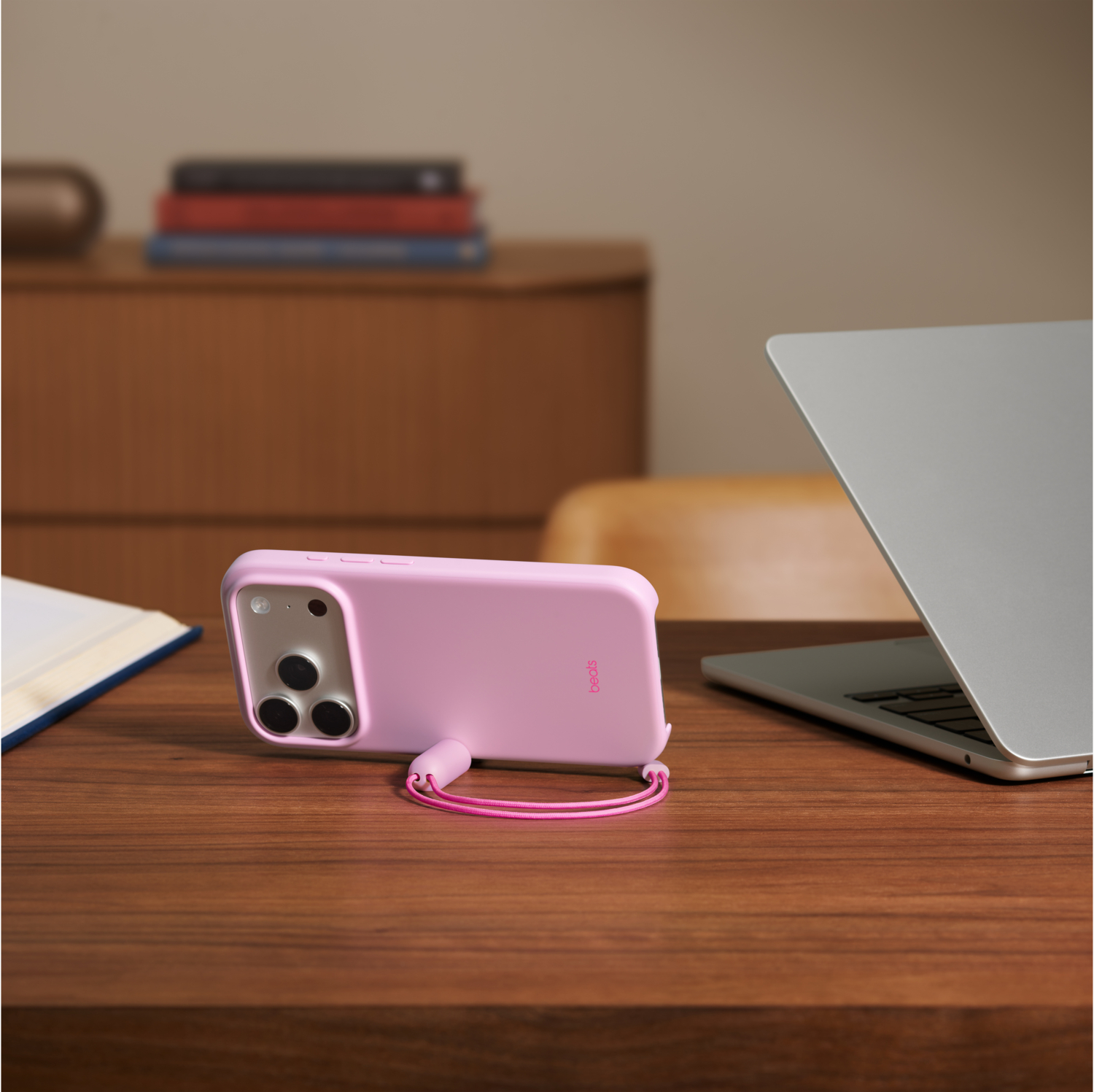 Чехол Apple Beats для iPhone 17 Pro Kickstand Case with MagSafe and ...